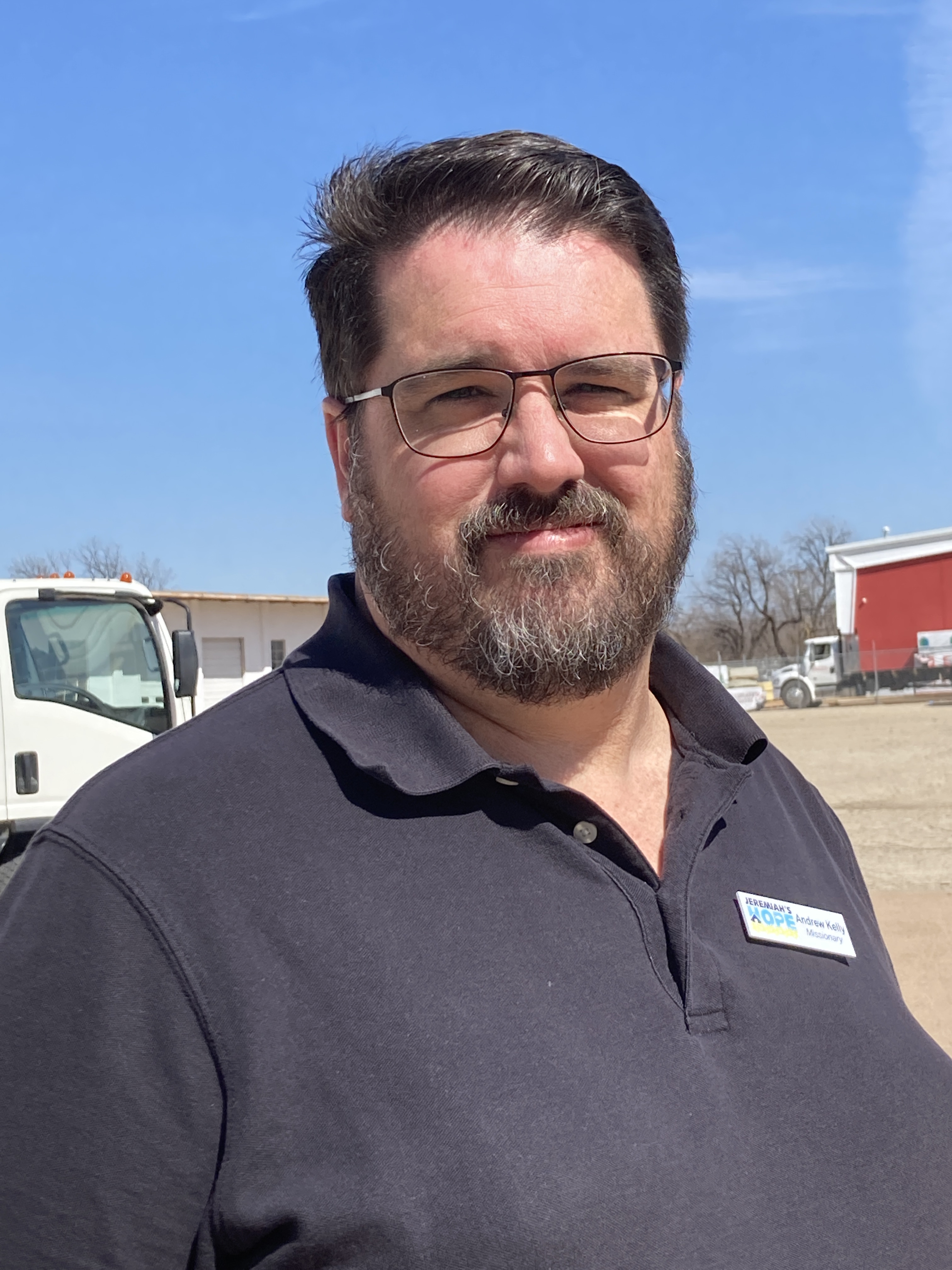 ACU Alums Pull Off Dramatic Rescue of 10 Ukrainian Children | Spirit Of ...